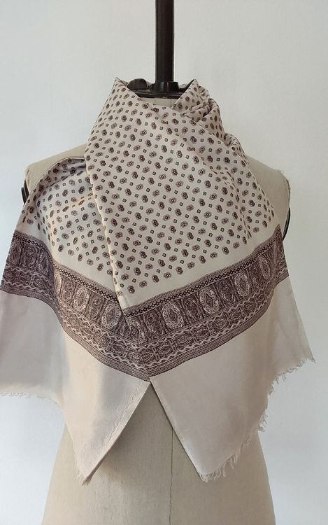 Foulard Seide und Wolle grau und weiss (Gebraucht) in Köniz für CHF 12 ...