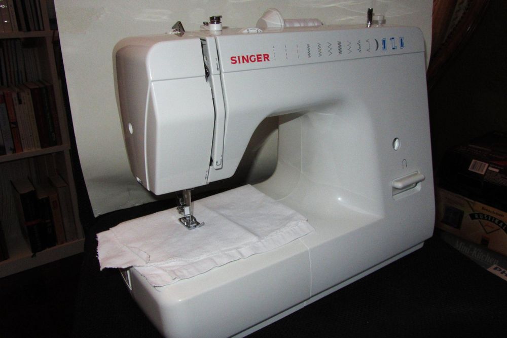 Nähmaschine Singer 1105, elektrisch (Neu (gemäss Beschreibung)) in ...