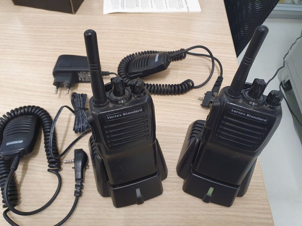 VERTEX Standard VX-241 PMR446 Handfunkgerät (Gebraucht) in Bedano für ...