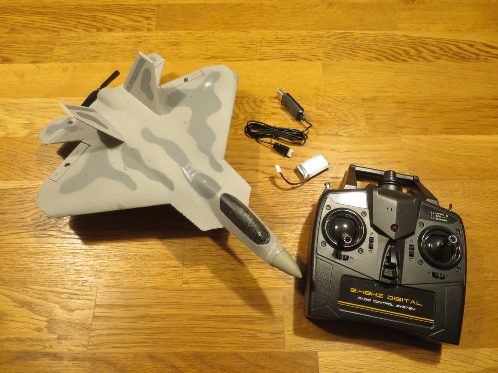 Volantex RC F22 Raptor Fly RTF Avion (Gebraucht) in Biel/Bienne für CHF ...