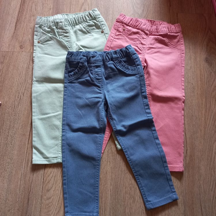 Hosen Gr. 98 (Neu (gemäss Beschreibung)) in Oey für CHF 30 – mit ...