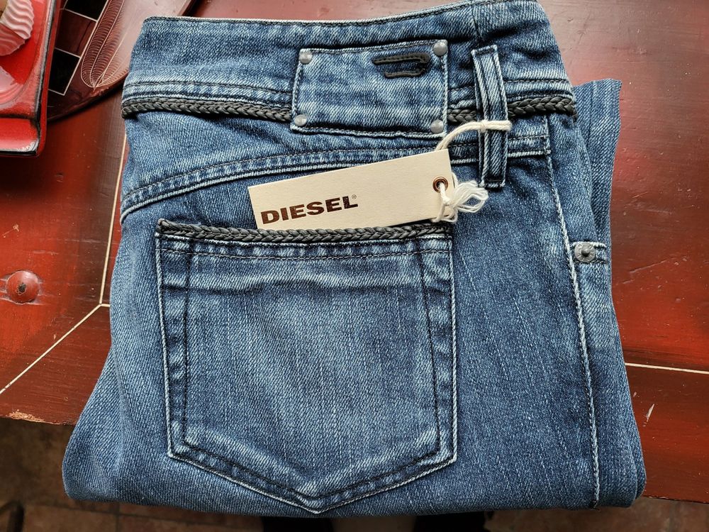 DIESEL MATIC JEANS WOMEN GROSSE W32 L32 NEUE (Neu (gemäss Beschreibung ...