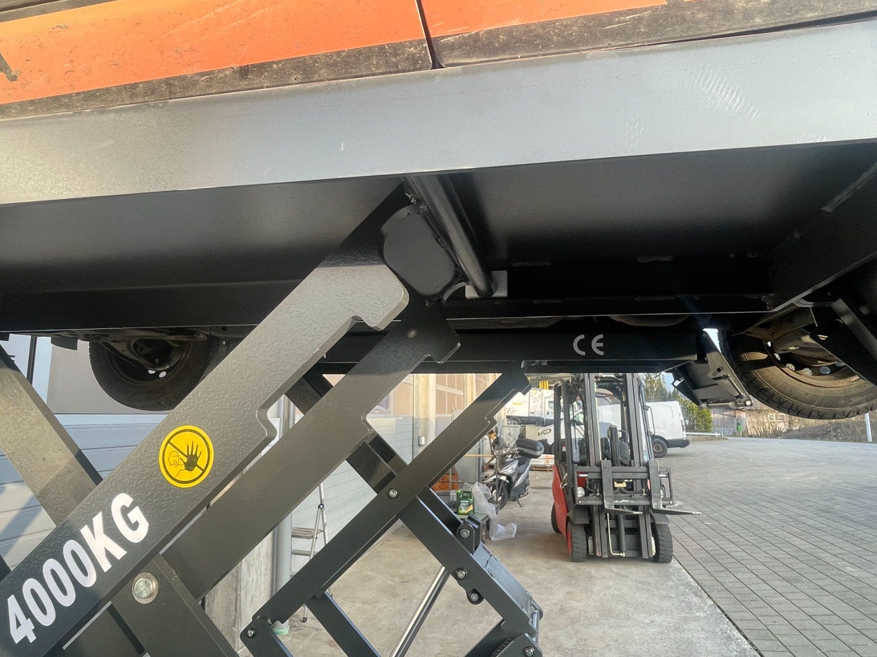 Autolift Scherenlift, Doppelscherenlift, Scherenbühne (Neu und ...