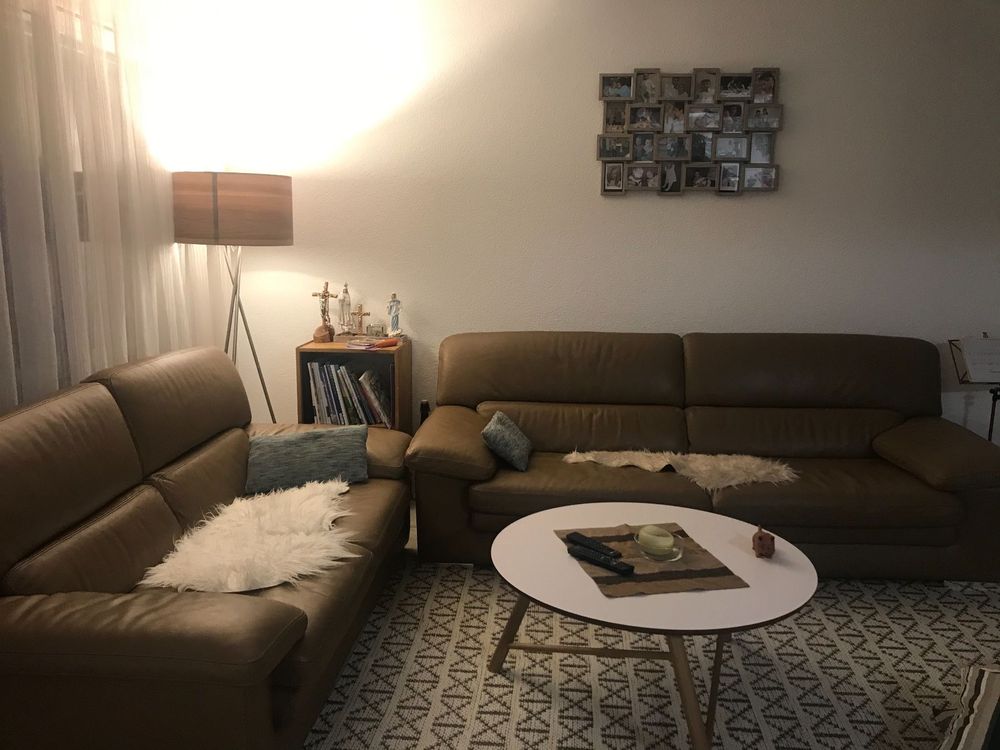 Echt Leder Sofa 2er + 3er (Gebraucht) in Dällikon für CHF 390 – mit Lieferung auf Ricardo kaufen