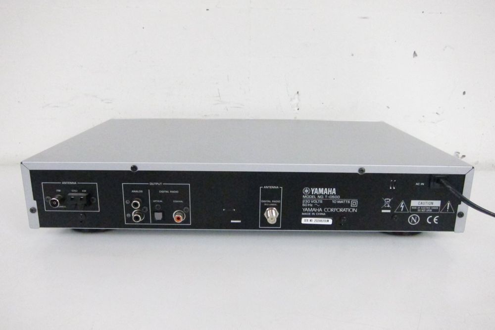 Yamaha T-D500 Digital DAB+ / FM HiFi Tuner silber (Gebraucht) in ...