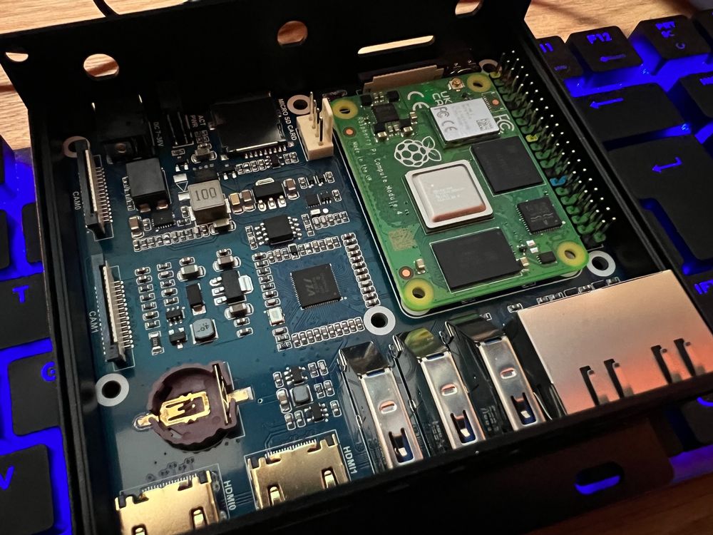 Waveshare Dual Gigabit mit Raspberry Pi 4 4GB Ram CM / Neu (Neu und ...