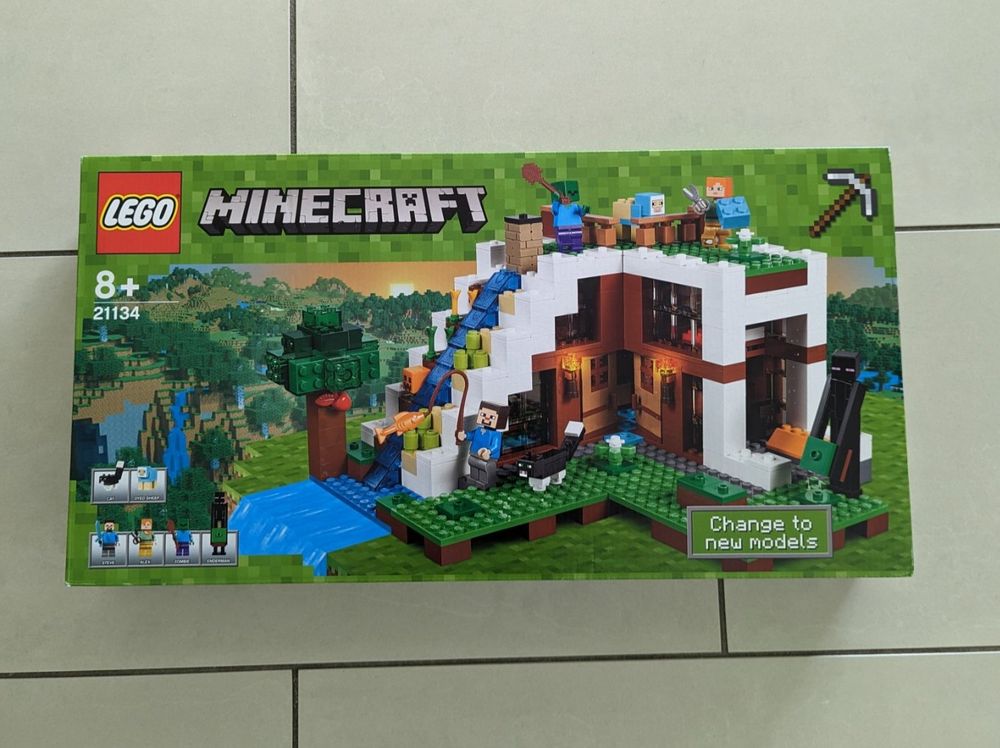 Lego 21134 Minecraft Waterfall Base (Gebraucht) in für CHF 50 – mit ...