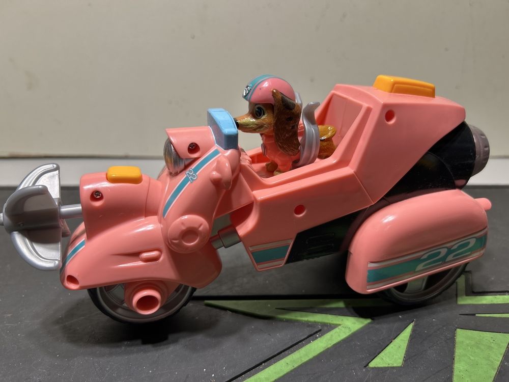 Paw Patrol Liberty Feature vehicle Skye (Gebraucht) in Gorduno für CHF ...