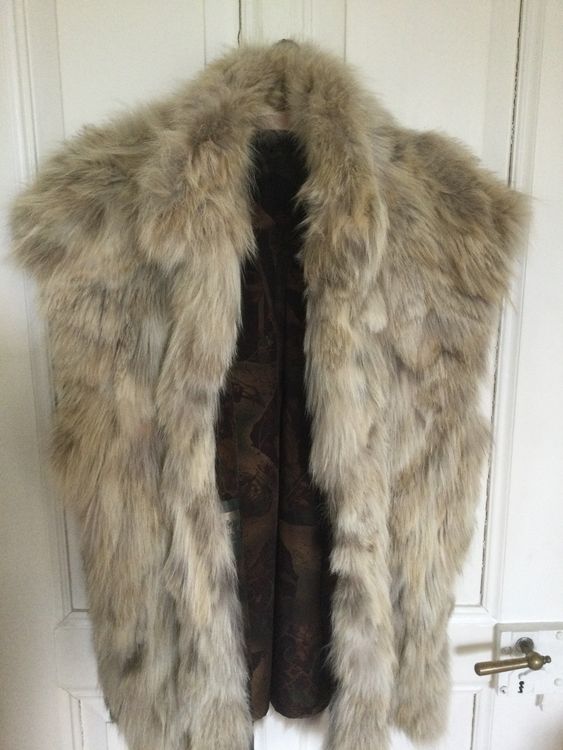 Pelz Weste Fuchs / Gilet (Gebraucht) in Belp für CHF 399 – nur Abholung auf Ricardo kaufen