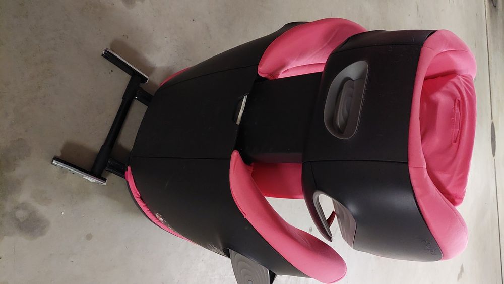 Cybex Gold 15-36kg pink ISO fix (Gebraucht) in für CHF 20 – nur ...