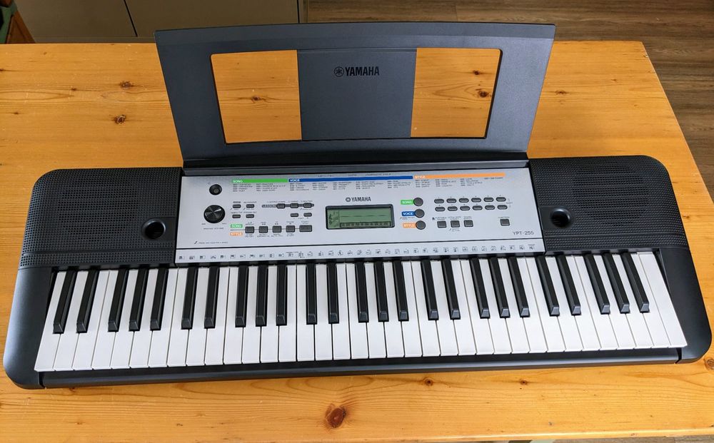 Yamaha YPT255 Keyboard neuwertig top Zustand im orig. Karton (Gebraucht ...