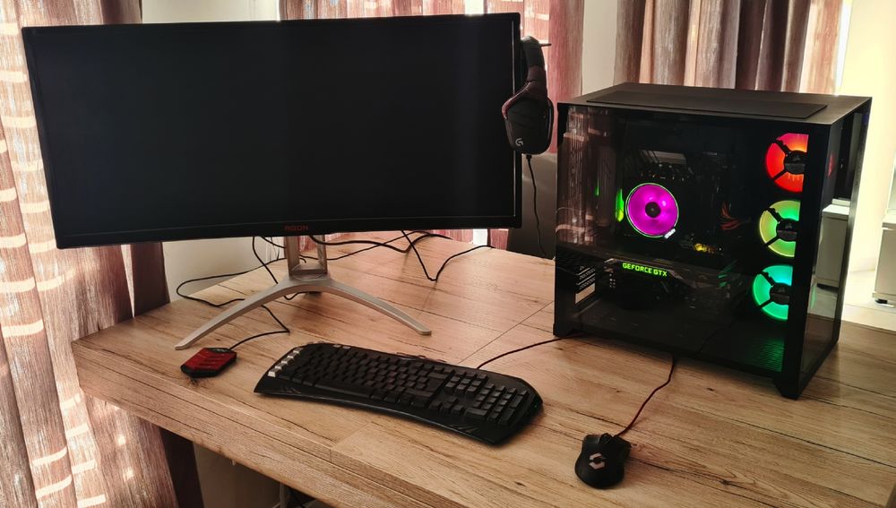 Complete Gaming PC - AMD Ryzen 7 3700X 8-Core + Monitor (Gebraucht) in ...