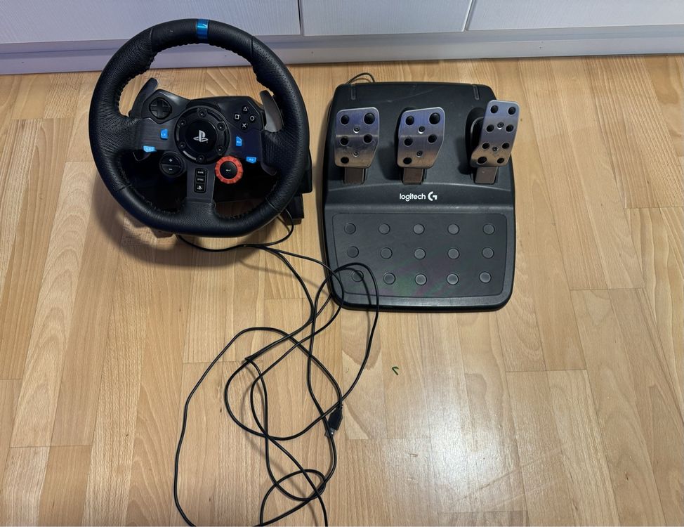 Logitech G29 Lenkrad mit Pedalen, (Gebraucht) in Sursee für CHF 79 – mit Lieferung auf Ricardo ...