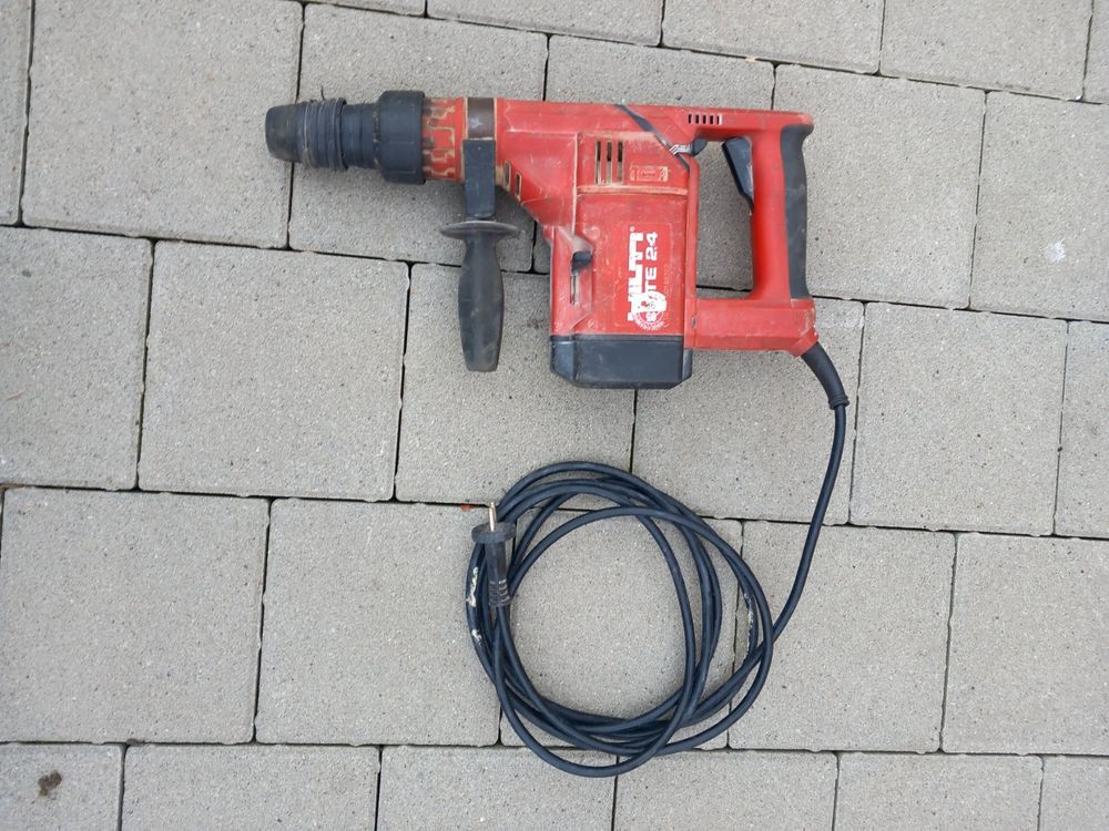 Hilti TE 24 Stemmhammer Bohrmaschine Schlagbohrmaschine (Gebraucht) in Rheinau für CHF 175 – mit ...