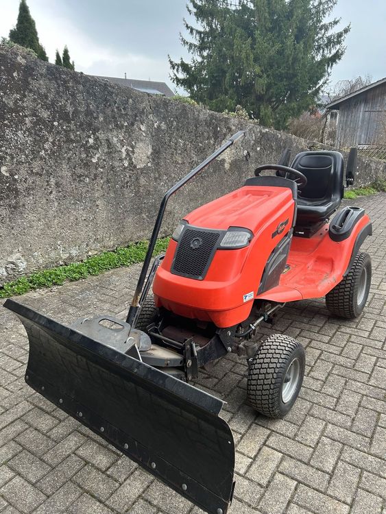 Rasentraktor Ariens 4x4 inkl. Schneepflug (Gebraucht) in Rifferswil für CHF 2640 – nur Abholung ...