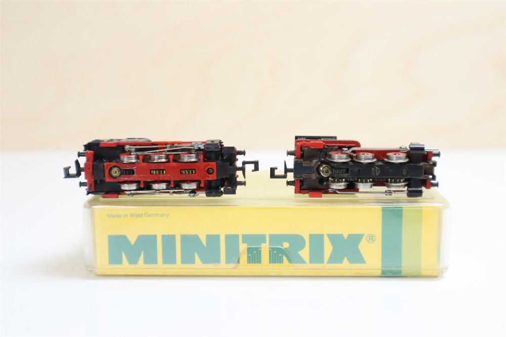 Minitrix Dampflok 2043 + Feldbahnlok (Gebraucht) in Winterthur für CHF ...