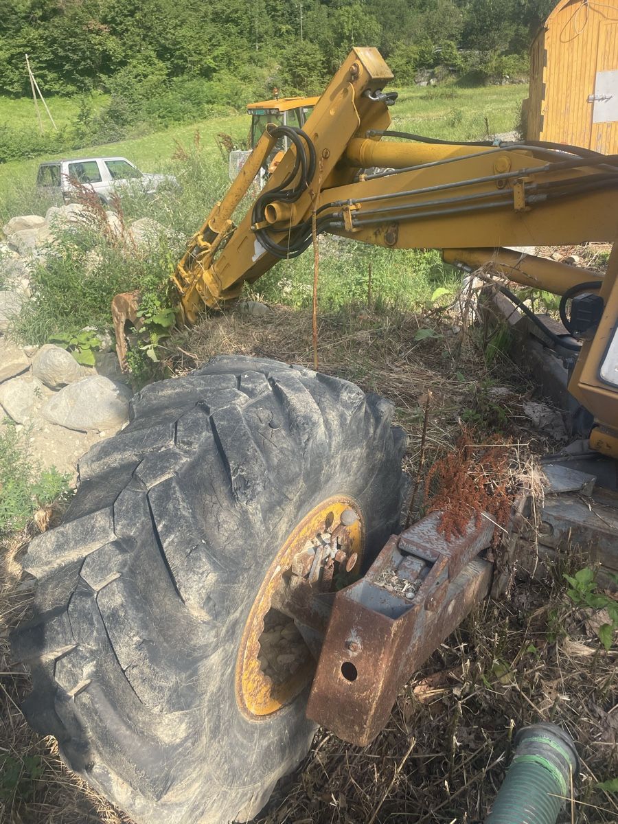 Menzi Muck (Gebraucht) in Poschiavo für CHF 5000 – nur Abholung auf ...