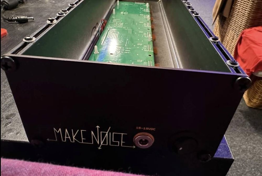 Make Noise Skiff (EuroRack case) | Kaufen auf Ricardo