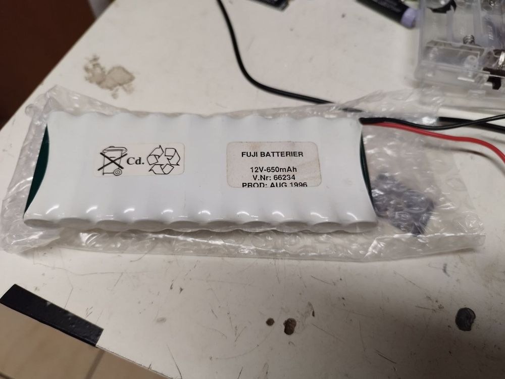 radio amateur cb akku (D'occasion) à Carrouge VD pour CHF 5 – avec ...