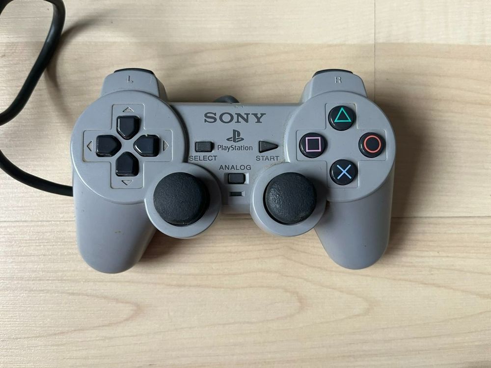 Original PlayStation One Controller | Kaufen auf Ricardo
