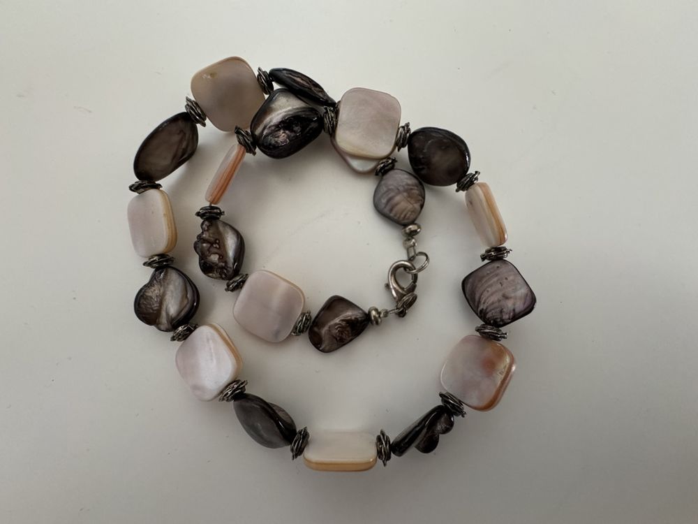 Kette aus Permut-Plättchen in Brauntönen (Neu (gemäss Beschreibung)) in ...