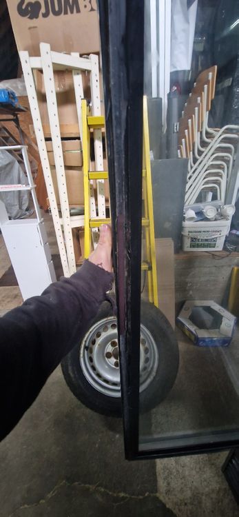 🧊 GGG Kühlvitrine mit Doppeltüren – rollbar (Gebraucht) in Niederlenz ...