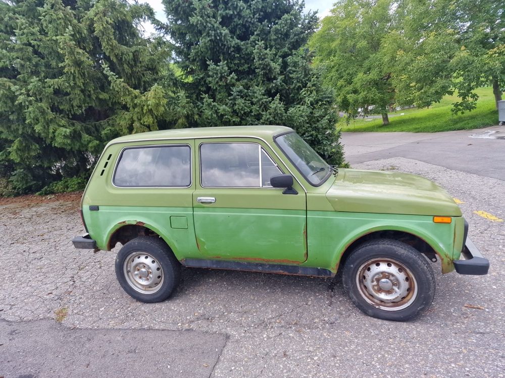 Lada Niva 1.9 Diesel 4x4 (Defekt) in Arth für CHF 803 – nur Abholung ...