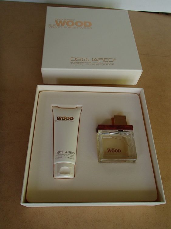 neues Dsquared Velvet Forest WOOD Parfum Set (Neu und originalverpackt ...