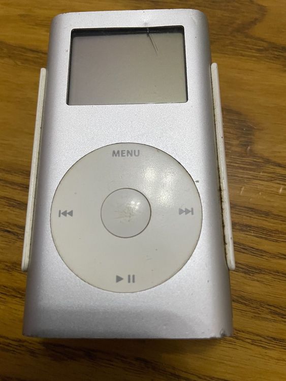 Apple iPOD MINI / 1ère génération / avec chargeur (Gebraucht) in Denges ...