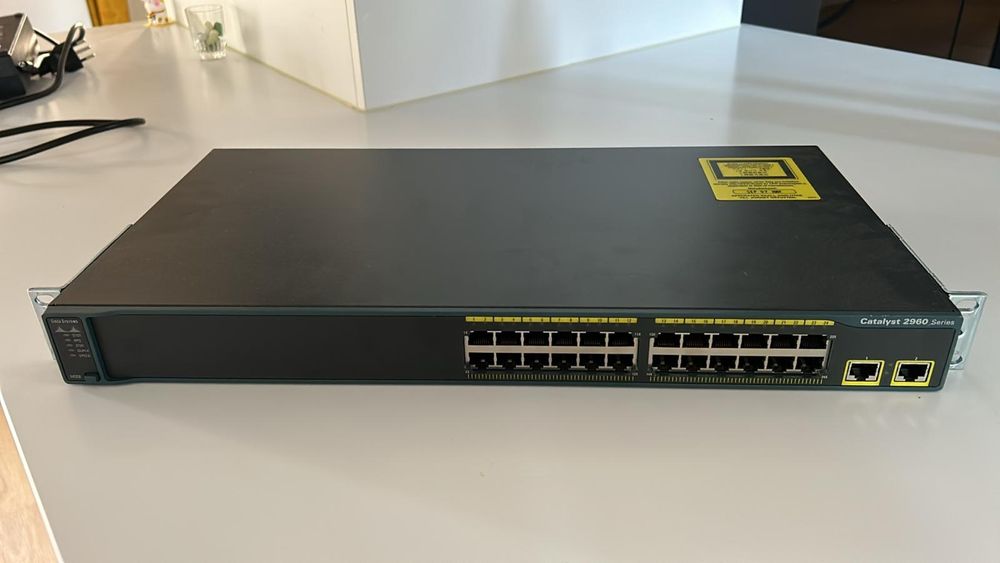 Cisco Switch WS-C2960-24TT-L (Gebraucht) in Fischbach-Göslikon für CHF ...