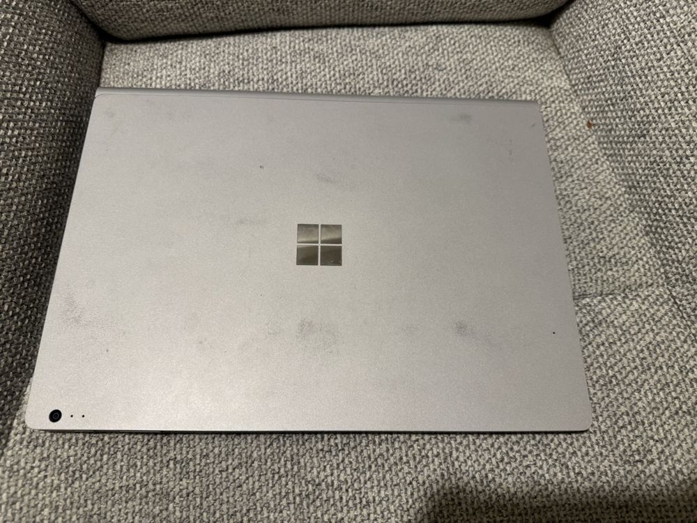 Microsoft Surface Book 2 – i7 / 8 GB / 256 GB SSD (Gebraucht) in ...