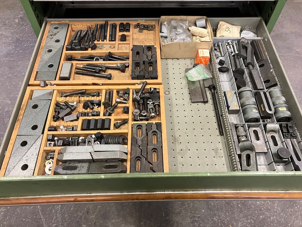 Fräsmaschine Deckel Maho MH400P (Gebraucht) in Otelfingen für CHF 3015 ...