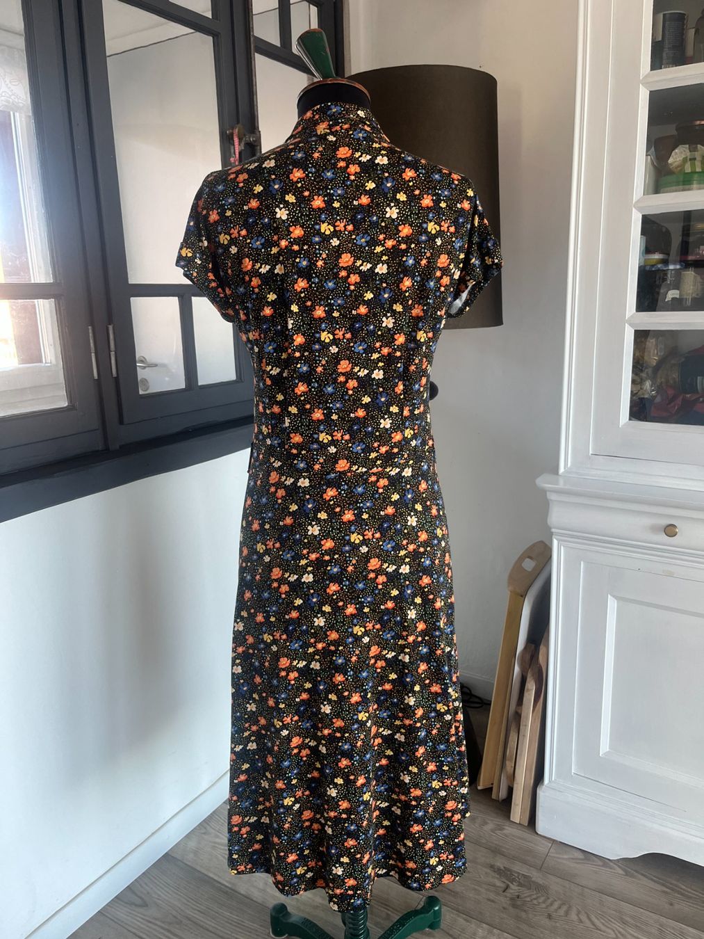 Robe fleurie KING LOUIE L (Neuf (Voir description)) à Seiry pour CHF 14 ...