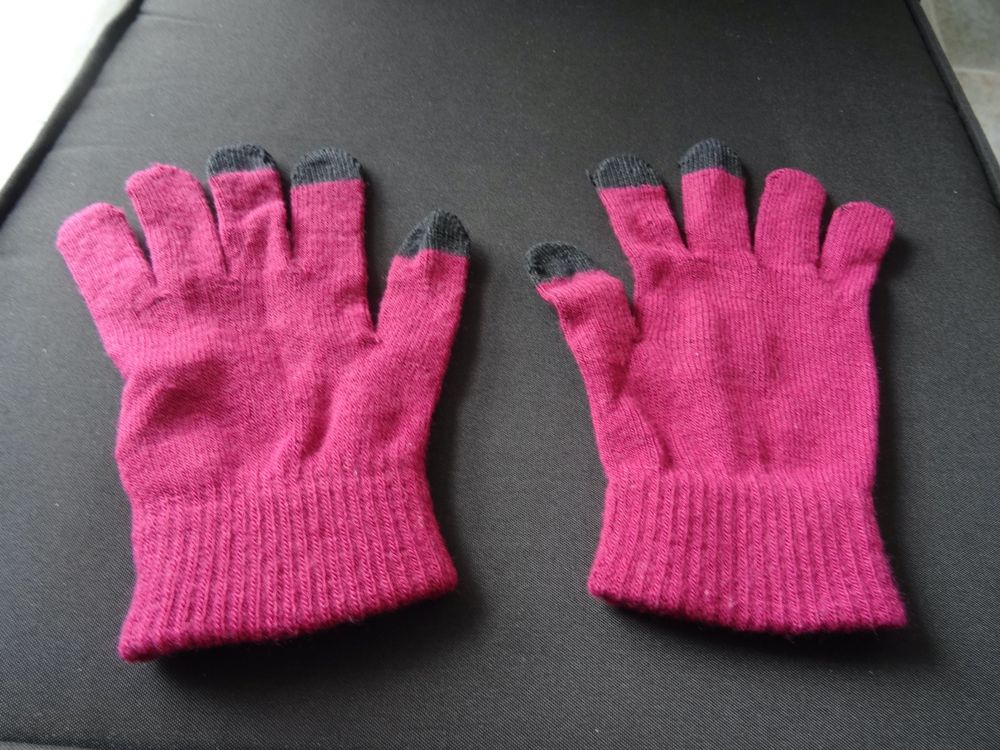 Fingerhandschuhe maddison (Gebraucht) in für CHF 1 – mit Lieferung auf ...