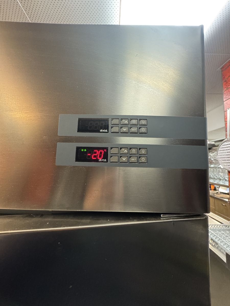 Restaurant Profi Kühlschrank Master Combi 700 Profi NP 5939€ (Defekt ...