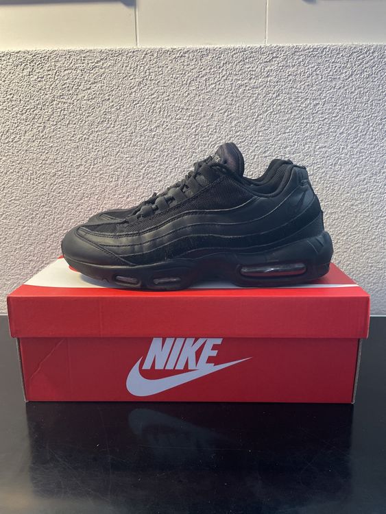 Nike air max 95 triple black | Kaufen auf Ricardo