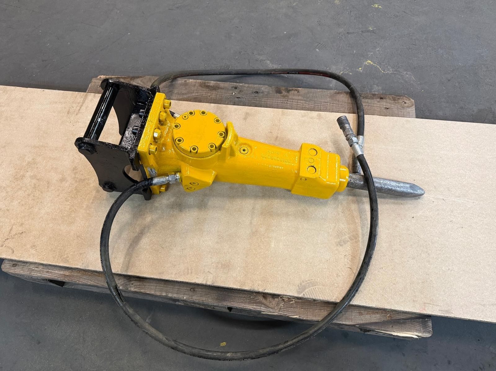 Abbauhammer Atlas Copco Epiroc SB 102 für 0.8 bis 3t Bagger (Gebraucht ...