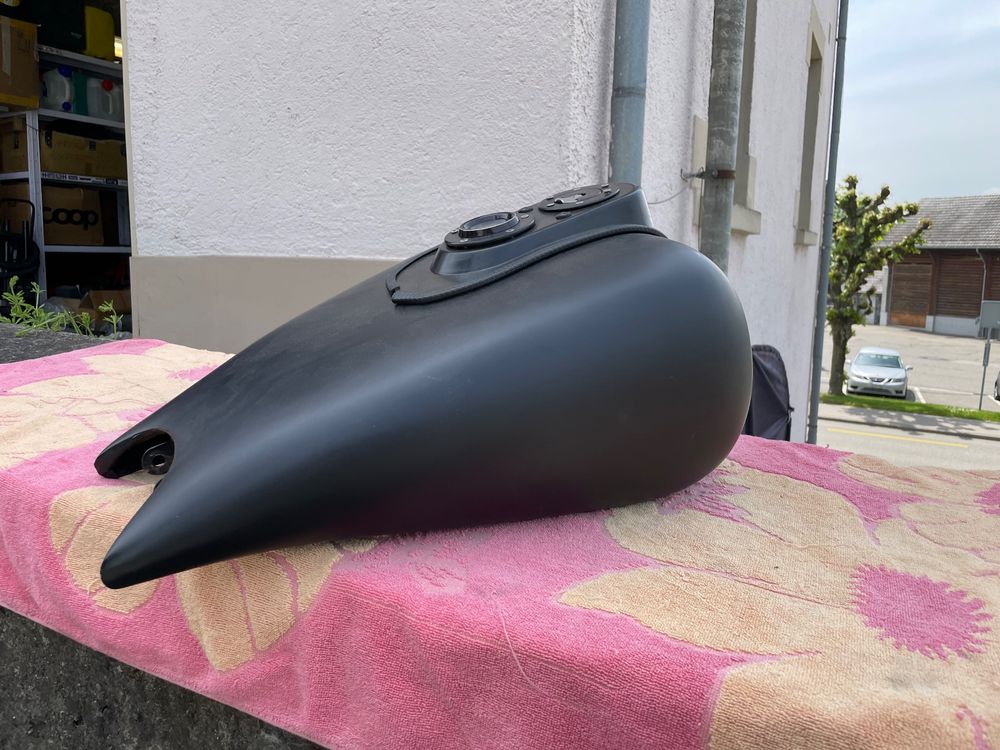 Harley- Davidson Dyna Tank (Gebraucht) in Affoltern am Albis für CHF 50 ...