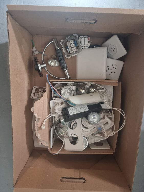 Diverses Elektromaterial | Kaufen auf Ricardo