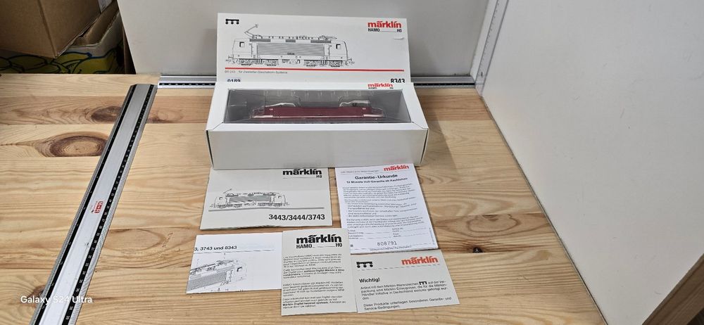 Märklin H0 8343 Elektrolokomotive BR 243 DR 243 897-6 (Neu (gemäss ...