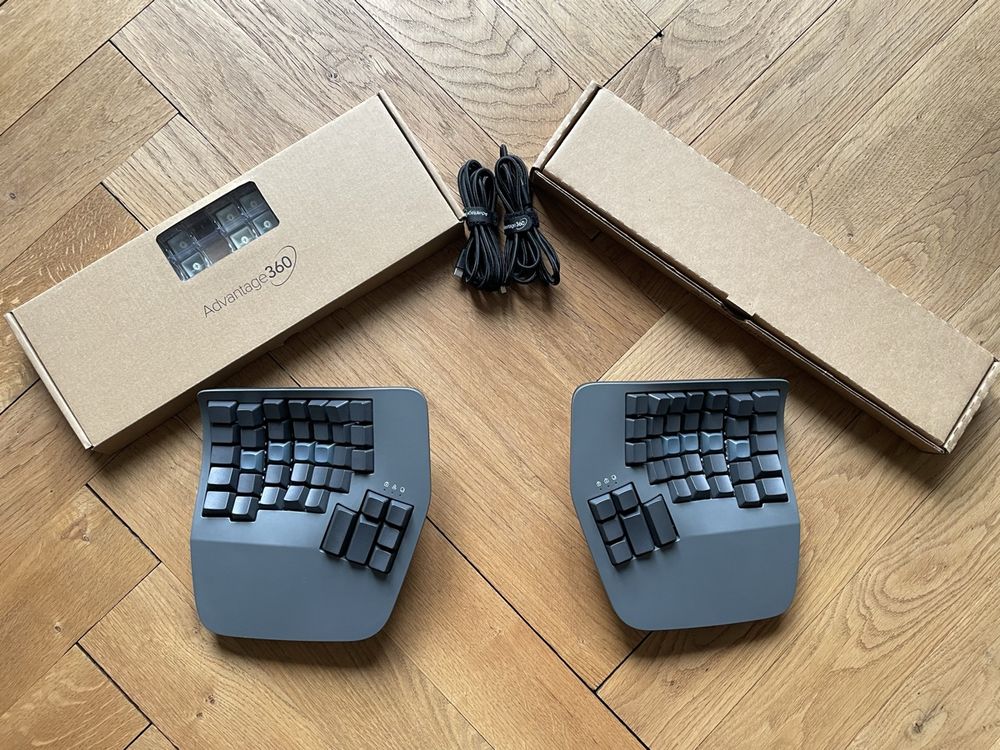 Tastatur Kinesis Advantage360 Pro + Blank Keycaps Set (Gebraucht) in ...