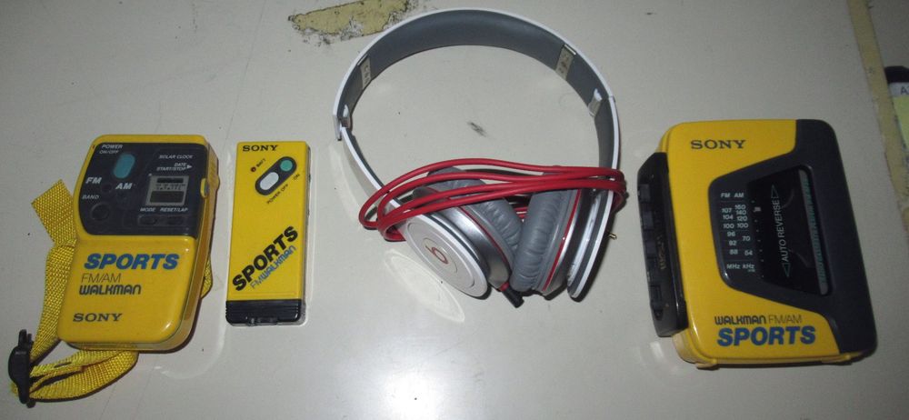Sony Sports Walkman 3 Stück (Gebraucht) in Männedorf für CHF 70 – nur ...