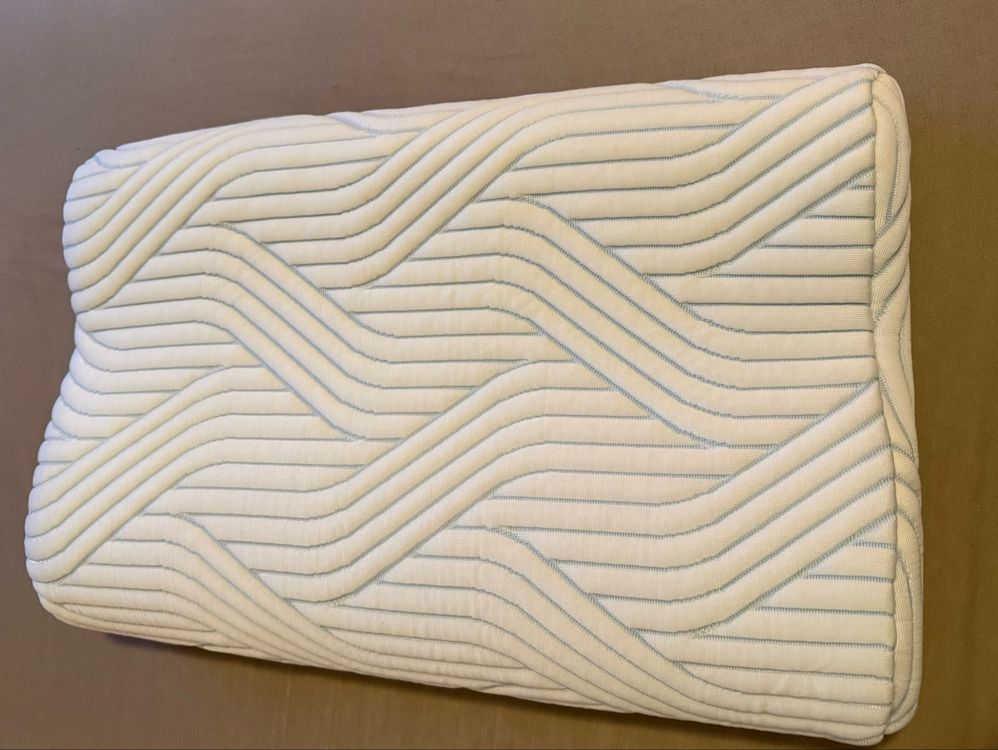 Coussin Tempur original ergonomique, très bon état ! (Neuf (Voir ...