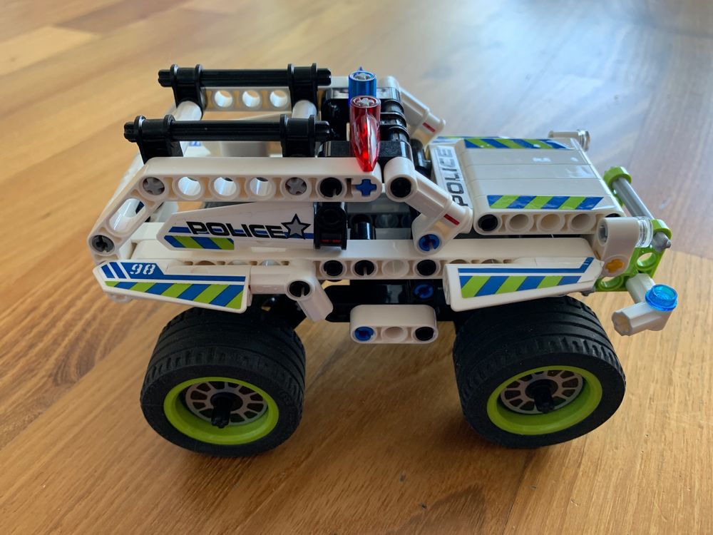 LEGO Technic Polizei-Interceptor Nr. 42047 | Kaufen auf Ricardo