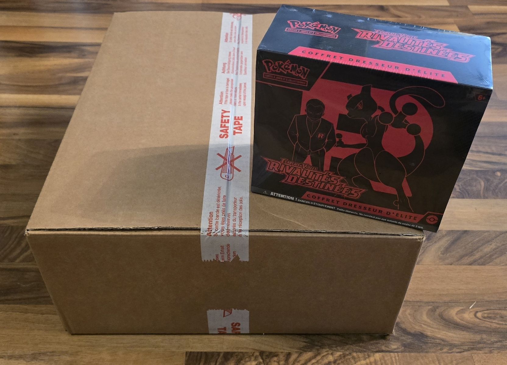 Case 10X Coffrets ETB Pokémon Rivalités Destinées EV10 - FR (Neu und ...