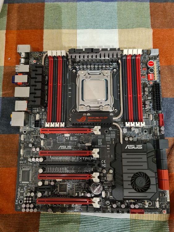 Asus Rampage IV Extreme X79 | Kaufen auf Ricardo