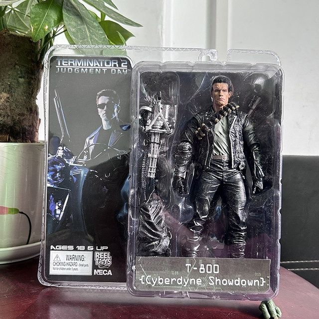 Neu Terminator 2 T-800 Action Figure (Neu (gemäss Beschreibung)) in ...