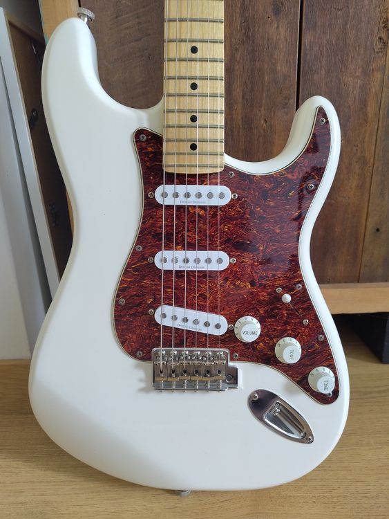 Squier Vintage Modified Strat mit Rockinger Maple Neck (Gebraucht) in ...