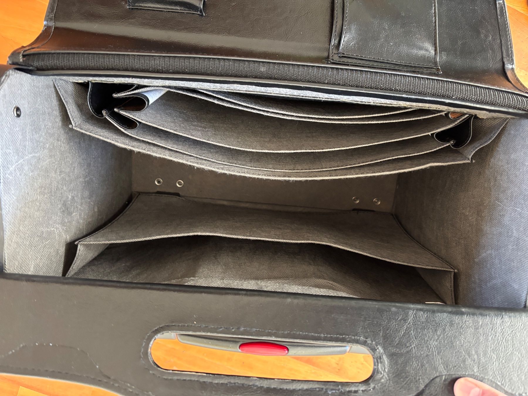 Pilotenkoffer Aktenkoffer 49cm Spaltleder 2 Rollen Top Zusta (Gebraucht ...