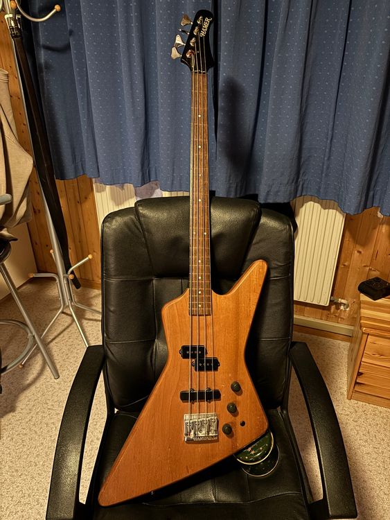 Vintage Hamer Explorer Bass , Fretless, Unikat ! (Gebraucht) in St ...